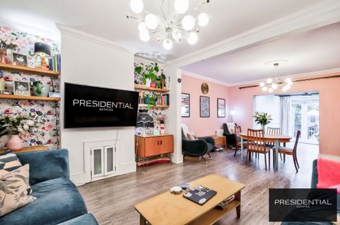 3 bed semi-detached house for sale in Hale End Road, Highams Park IG8 ...