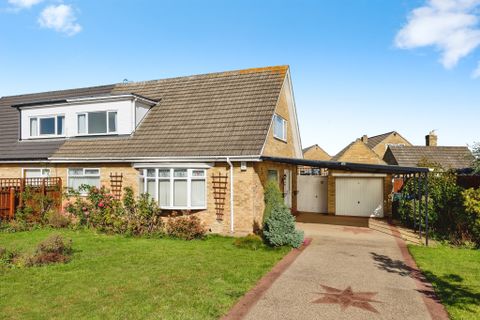 Quarry Drive, Stainton, Middlesbrough TS8, 2 bed semi-detached bungalow ...