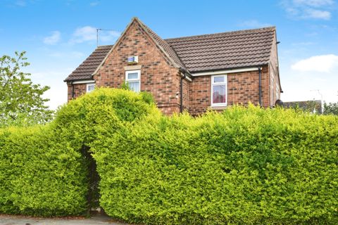 West Grove, Hull HU4, 3 bed detached house for sale, £220,000 - Zoopla