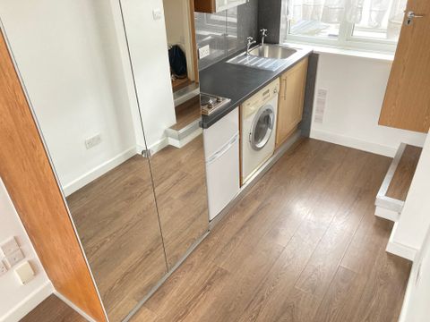 Very Near Acton Town Tube Area, Acton Town W3, Studio to rent, £1,250 ...