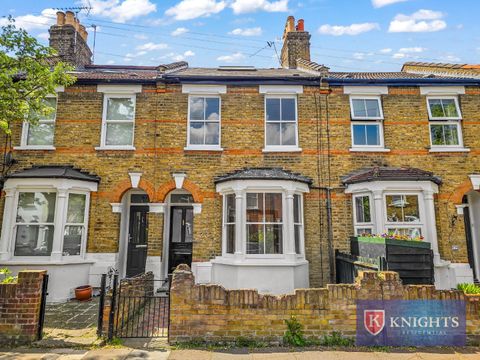 4 bed terraced house for sale in Clive Road, London EN1, £560,000 - Zoopla