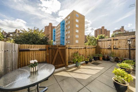 Ann Lane, Chelsea SW10, 3 bed maisonette for sale, £750,000 - Zoopla