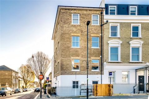 2 bed flat for sale in Grove Road, London W3, £585,000 - Zoopla