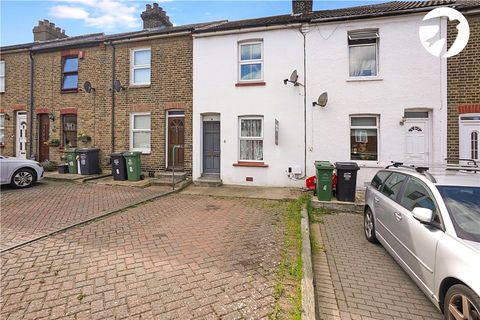 2 bed terraced house for sale in Betsham Road, Swanscombe, Kent DA10, £ ...