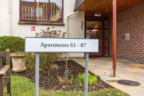 Clyne Common, Swansea SA3, 2 bed flat for sale, £95,000 - Zoopla