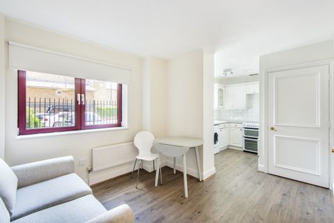 William Morris Way, London SW6, Studio to rent, £1,500 pcm - Zoopla