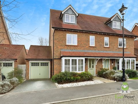 4 bed semi-detached house for sale in Redshank Crescent, Chineham ...