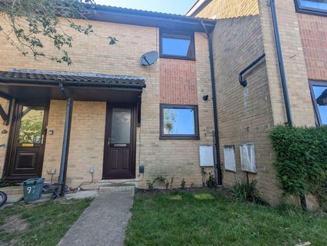 2 bed terraced house for sale in Alvington Manor View, Newport PO30, £ ...