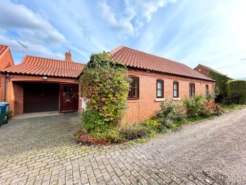 Manor Road, Scrooby, Doncaster DN10, 3 bed detached bungalow for sale ...