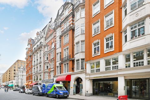 2 bed flat for sale in Berkeley Street, London W1J, £2,750,000 - Zoopla
