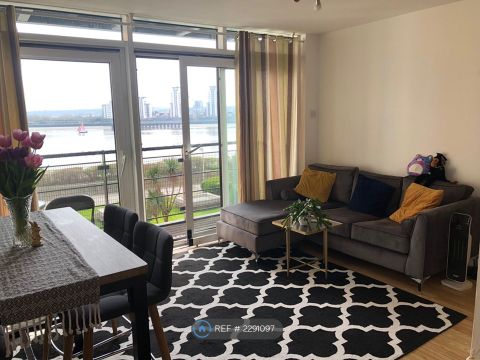 Fishguard Way, London E16, 2 bed flat to rent, £1,750 pcm - Zoopla