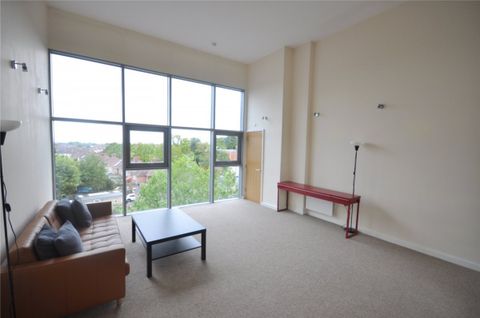 1 bed flat to rent in 67 Paramount, Beckhampton Street, Swindon SN1, £ ...