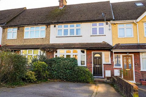 3 bed terraced house for sale in Tartar Road, Cobham KT11, £525,000 ...