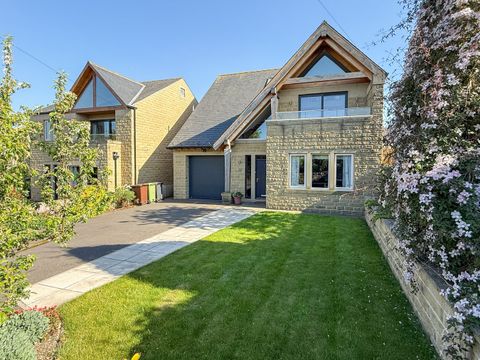 4 bed detached house for sale in Scotgate Road, Honley, Holmfirth HD9 ...