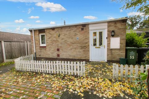 1 bed bungalow for sale in Mill Green Place, Basildon SS13, £240,000 ...