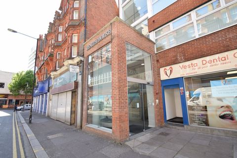 Studio to rent in Cheapside, Reading, Berkshire RG1, £975 pcm - Zoopla