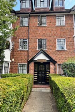 Headley Court, Merton SW19, 2 bed flat to rent, £2,100 pcm - Zoopla