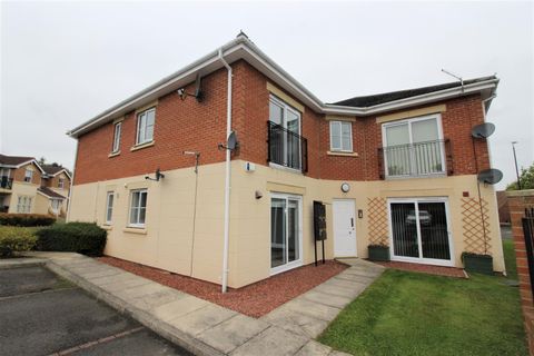 2 bed flat to rent in Finchlay Court, Middlesbrough TS5, £700 pcm - Zoopla