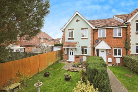 2 bed end terrace house for sale in Broad Oak Close, Eastbourne BN23, £ ...