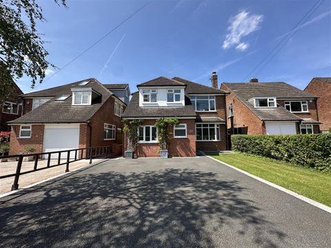 Fairbourne Drive, Wilmslow SK9, 3 bed detached house for sale, £795,000 ...