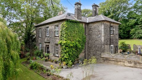 Low Lane Horsforth Leeds West Yorkshire LS18 5 Bed Detached House