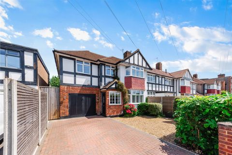 Grand Drive, Raynes Park SW20, 4 bed property to rent, £3,000 pcm - Zoopla