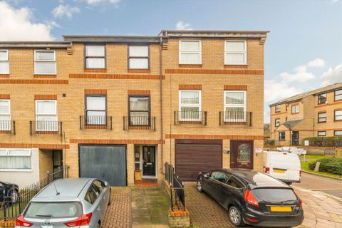 Edmeston Close, Homerton E9, 3 bed terraced house for sale, £750,000 ...