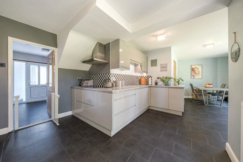 Norfield Road, Dartford DA2, 5 bed semi-detached house for sale, £ ...