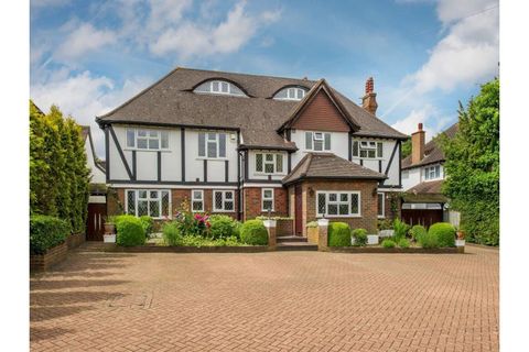 Banstead Road, London SM7, 7 bed detached house for sale, £1,850,000 ...