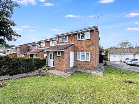 Sinclair Close, Rainham, Kent ME8, 3 bed end terrace house for sale, £ ...