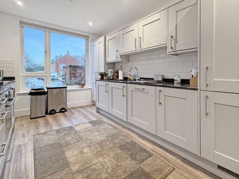 3 bed town house for sale in Whitecroft Park, Newport PO30, £275,000 ...