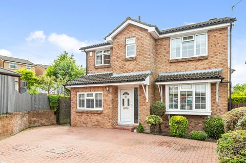 4 bed villa for sale in Belmont Avenue, Shieldhill, Falkirk FK1, £ ...