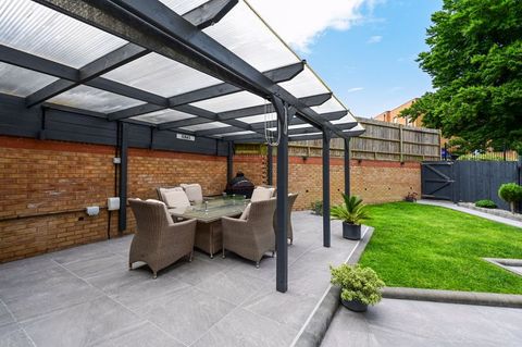 Divot Way, Rooksdown, Basingstoke RG24, 4 bed end terrace house for ...