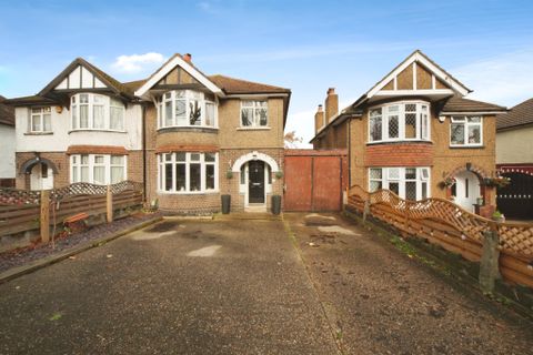 Limbury Road, Luton LU3, 4 bed semi-detached house for sale, £425,000 ...