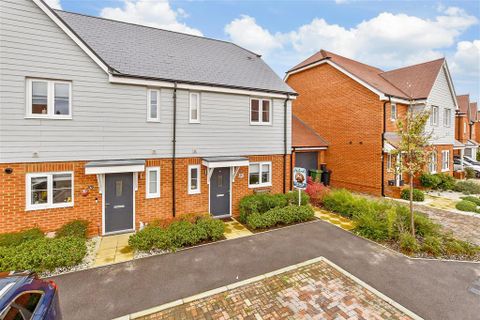 2 bed end terrace house for sale in Ellis Field, Otham, Maidstone, Kent ...