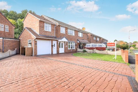Rocket Pool Drive, Bilston WV14, 4 bed semi-detached house for sale, £ ...