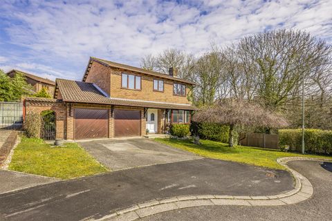 Deeping Gate, Waterlooville PO7, 4 bed detached house for sale, £ ...