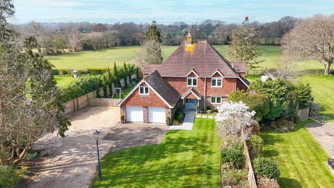 5 bed detached house for sale in Sway Road, Brockenhurst SO42, £ ...