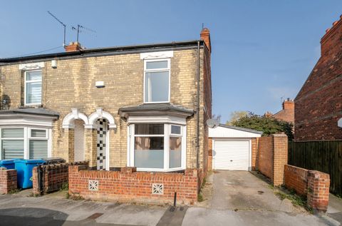 Perth Street, Hull, East Riding Of Yorkshire HU5, 3 bed end terrace ...