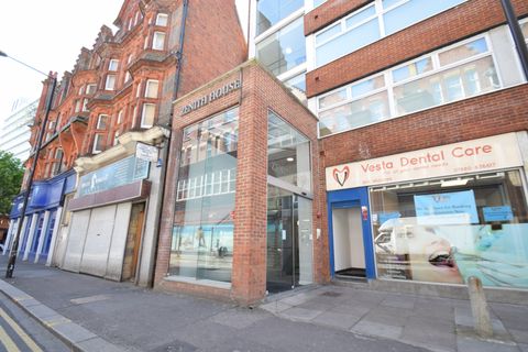 Studio to rent in Cheapside, Reading, Berkshire RG1, £1,000 pcm - Zoopla