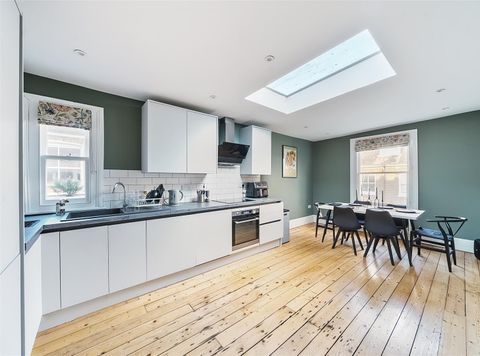 2 bed flat for sale in Saltram Crescent, London W9, £825,000 - Zoopla