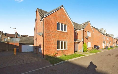 Guardian Way, Luton LU1, 4 bed semi-detached house for sale, £380,000 ...