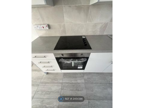 Room to rent in Hunts Drive, Writtle, Chelmsford CM1, £930 pcm - Zoopla