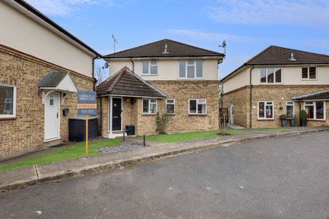 Shirley Gardens, Basildon, Essex SS13, 2 bed maisonette for sale, £ ...