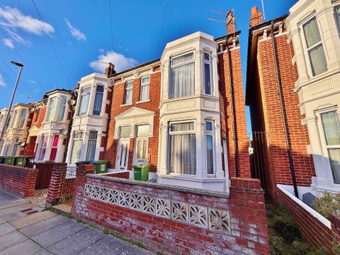 Oriel Road, North End PO2, 3 bed end terrace house for sale, £300,000 ...