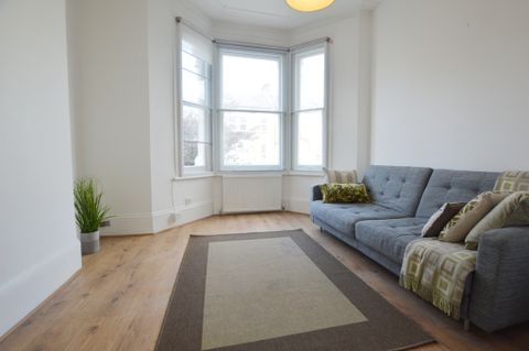 2 bed flat to rent in Saltram Crescent, Maida Vale W9, £2,300 pcm - Zoopla