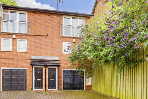 Archway Court, Radford, Nottinghamshire NG7, 2 bed town house for sale ...