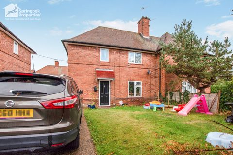 Welstead Avenue, Nottingham, Nottinghamshire NG8, 2 bed semi-detached ...
