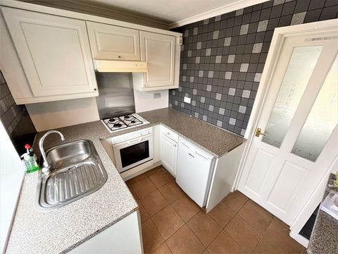 Holystone Close, Blyth NE24, 2 bed flat to rent, £495 pcm - Zoopla