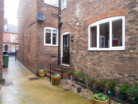 Reginald Street, Luton LU2, 1 bed flat to rent, £900 pcm - Zoopla